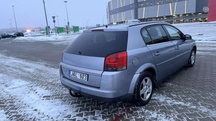 Pelēks Opel Signum 2005 Viļņa, ar dzinēja tilpumu 1.91 L un nobraukumu 210 tūkst. km par 950 €, foto 6 vietnē AUTOMOTO.COM.LV
