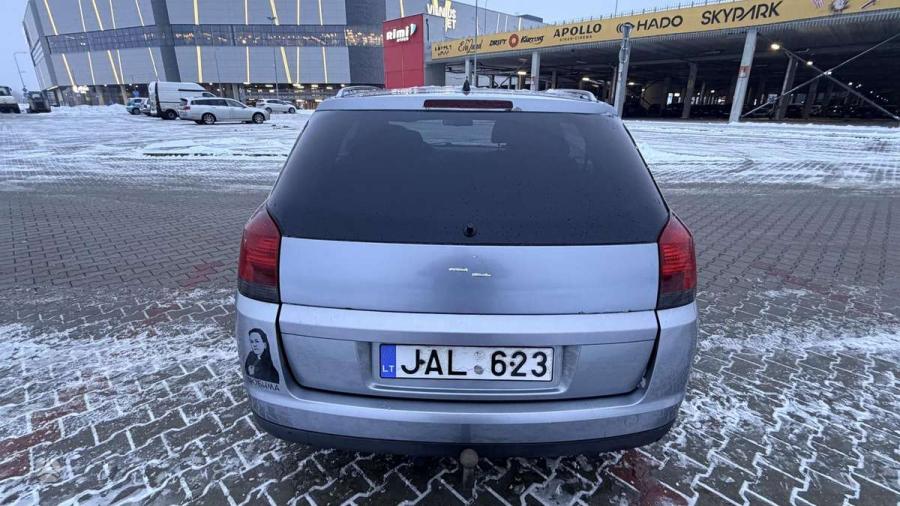 Pelēks Opel Signum 2005 Viļņa, ar dzinēja tilpumu 1.91 L un nobraukumu 210 tūkst. km par 950 €, foto 8 vietnē AUTOMOTO.COM.LV