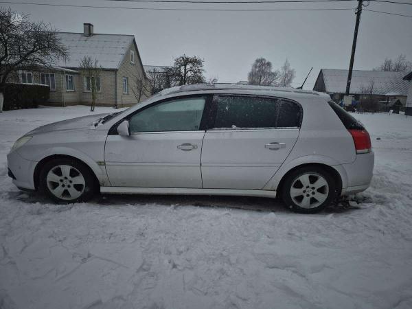 Pelēks Opel Signum 2005 Alīta, ar dzinēja tilpumu 1.91 L un nobraukumu 271 tūkst. km par 1000 €, foto 3 vietnē AUTOMOTO.COM.LV