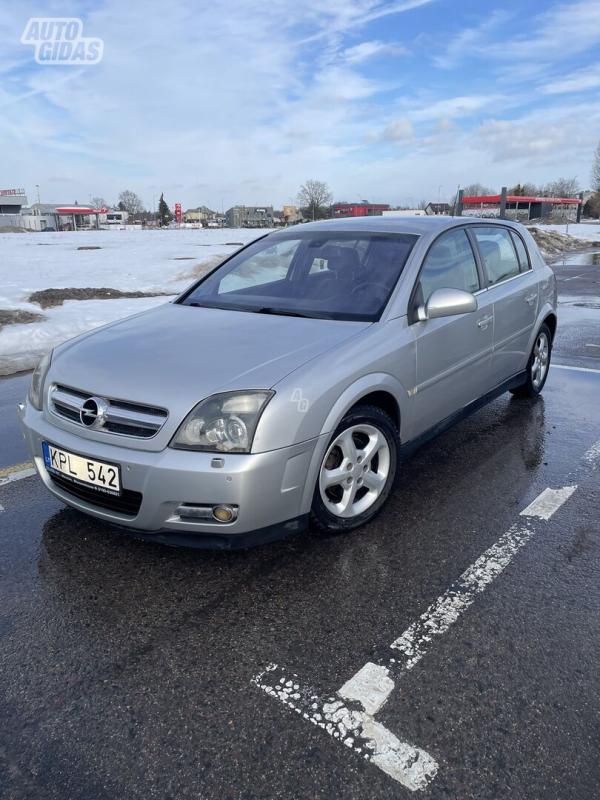 Grey Opel Signum 2005 in Kaunas, with an engine capacity of 1.90 L and mileage of 250 thousand km for 1300 €, photo 1 on AUTOMOTO.COM.LV