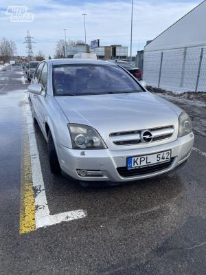 Grey Opel Signum 2005 in Kaunas, with an engine capacity of 1.90 L and mileage of 250 thousand km for 1300 €, photo 2 on AUTOMOTO.COM.LV