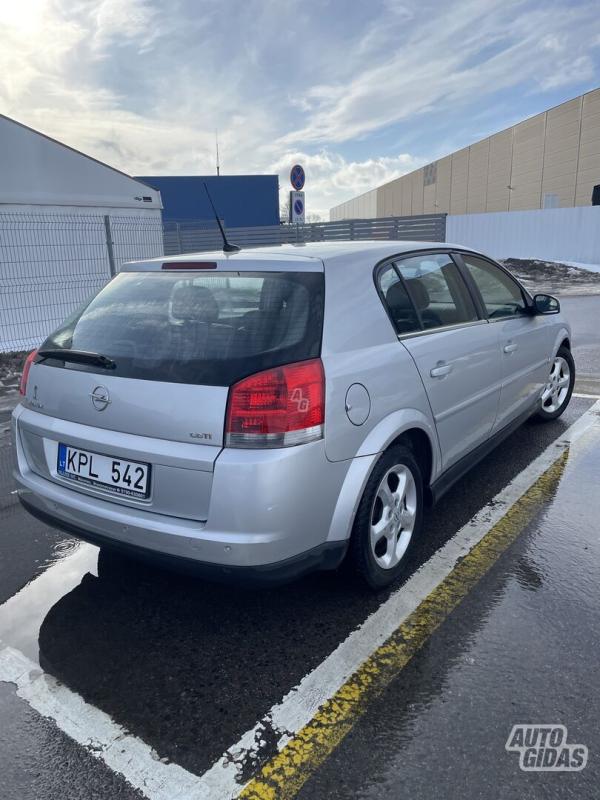 Grey Opel Signum 2005 in Kaunas, with an engine capacity of 1.90 L and mileage of 250 thousand km for 1300 €, photo 6 on AUTOMOTO.COM.LV