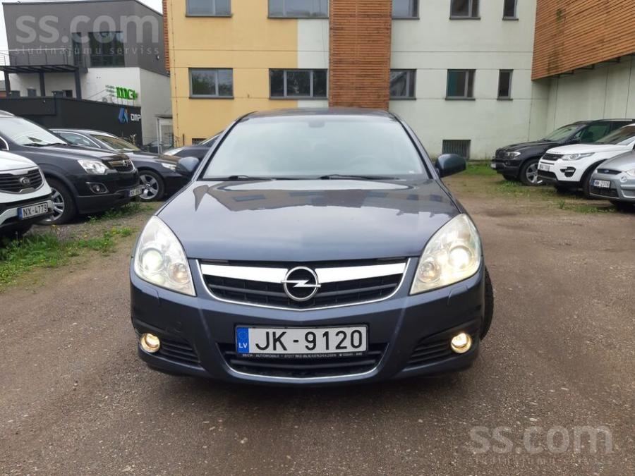 Pelēks Opel Signum 2005 Daugavpils, ar dzinēja tilpumu 1.90 L un nobraukumu 0 tūkst. km par 1750 €, foto 3 vietnē AUTOMOTO.COM.LV