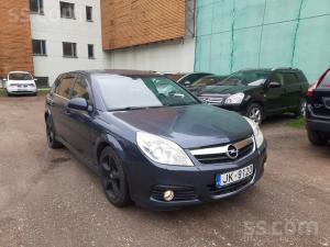Pelēks Opel Signum 2005 Daugavpils, ar dzinēja tilpumu 1.90 L un nobraukumu 0 tūkst. km par 1750 €, foto 4 vietnē AUTOMOTO.COM.LV