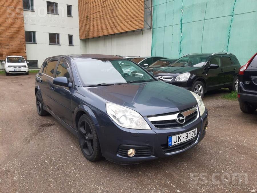 Pelēks Opel Signum 2005 Daugavpils, ar dzinēja tilpumu 1.90 L un nobraukumu 0 tūkst. km par 1750 €, foto 4 vietnē AUTOMOTO.COM.LV