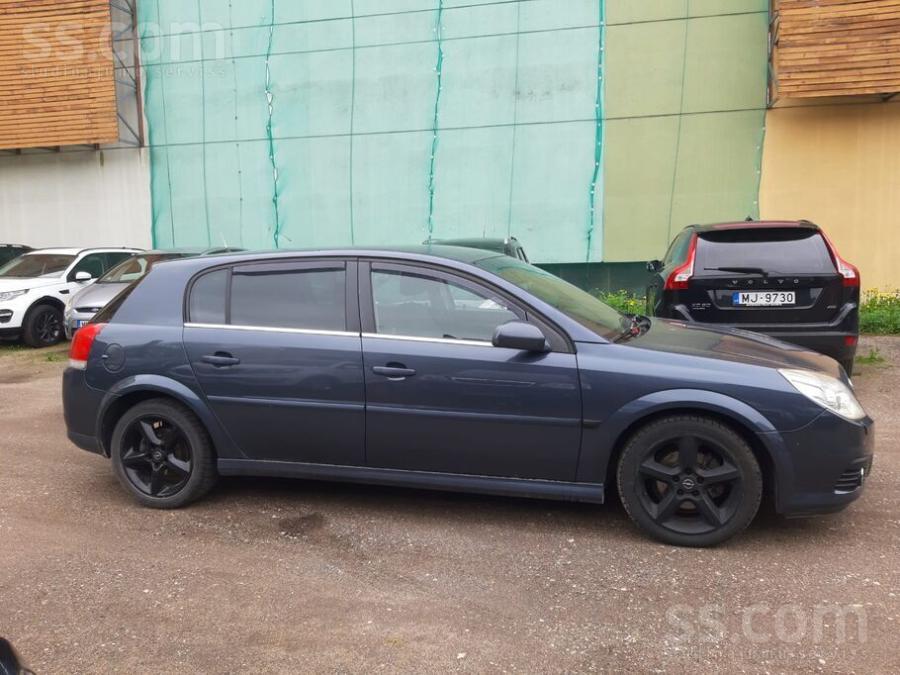 Pelēks Opel Signum 2005 Daugavpils, ar dzinēja tilpumu 1.90 L un nobraukumu 0 tūkst. km par 1750 €, foto 5 vietnē AUTOMOTO.COM.LV