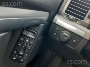 Pelēks Opel Signum 2005 Daugavpils, ar dzinēja tilpumu 1.90 L un nobraukumu 0 tūkst. km par 1750 €, foto 12 vietnē AUTOMOTO.COM.LV