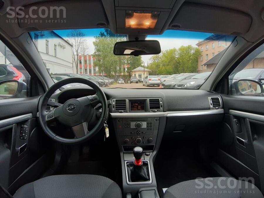 Pelēks Opel Signum 2005 Daugavpils, ar dzinēja tilpumu 1.90 L un nobraukumu 0 tūkst. km par 1750 €, foto 17 vietnē AUTOMOTO.COM.LV