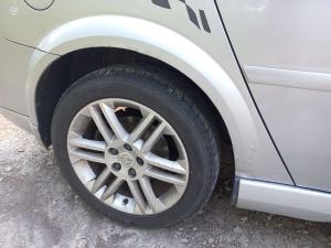 Grey Opel Signum 2005 in Druskininkai, with an engine capacity of 1.91 L and mileage of 370 thousand km for 1800 €, photo 26 on AUTOMOTO.COM.LV