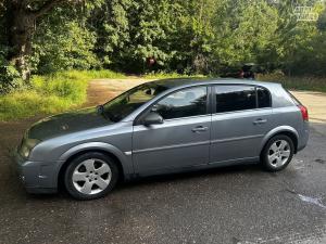 Grey Opel Signum 2005 in Alytus, with an engine capacity of 1.90 L and mileage of 374 thousand km for 670 €, photo  on AUTOMOTO.COM.LV