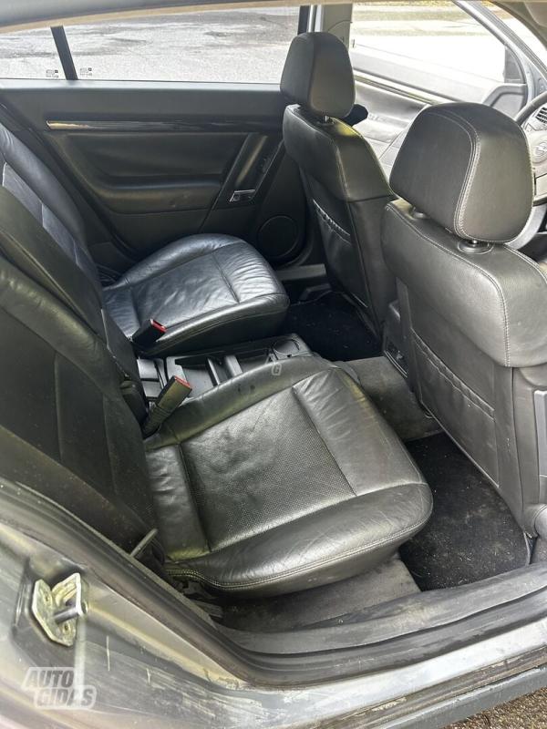 Grey Opel Signum 2005 in Alytus, with an engine capacity of 1.90 L and mileage of 374 thousand km for 670 €, photo 8 on AUTOMOTO.COM.LV