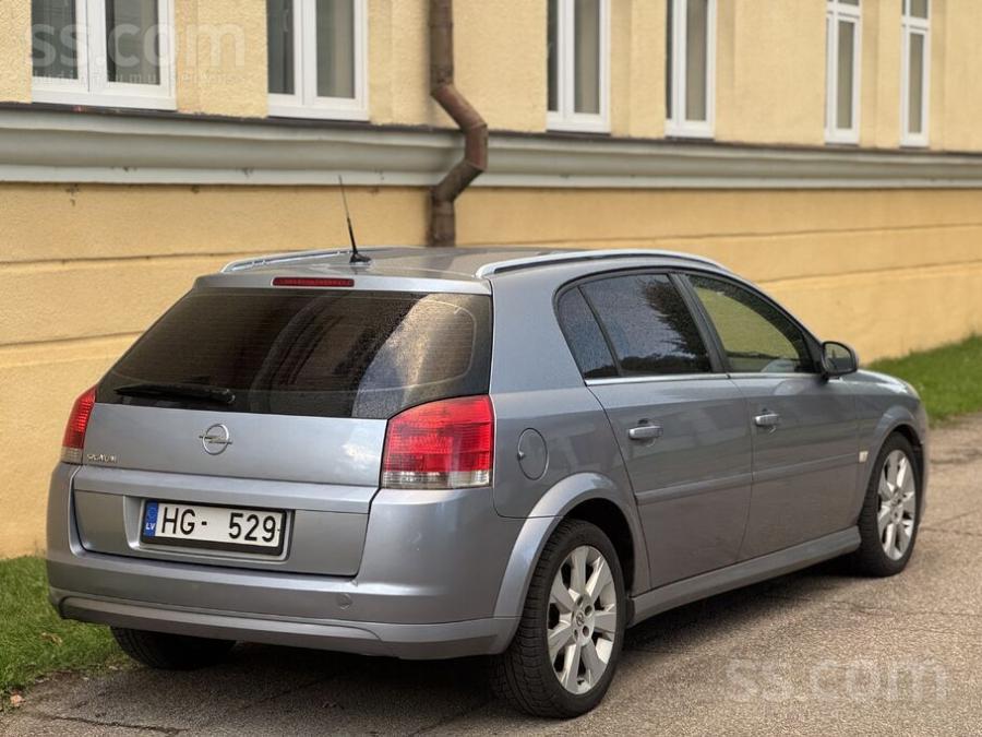 Pelēks Opel Signum 2005 Jūrmala, ar dzinēja tilpumu 1.90 L un nobraukumu 189 tūkst. km par 1600 €, foto 5 vietnē AUTOMOTO.COM.LV