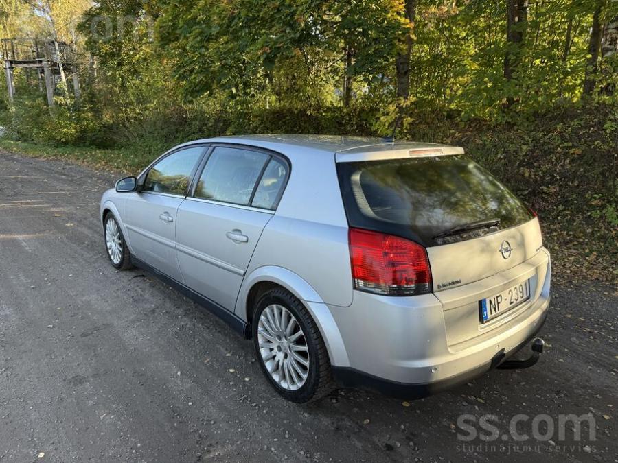 Pelēks Opel Signum 2005 Rīga, ar dzinēja tilpumu 1.90 L un nobraukumu 204 tūkst. km par 900 €, foto 5 vietnē AUTOMOTO.COM.LV