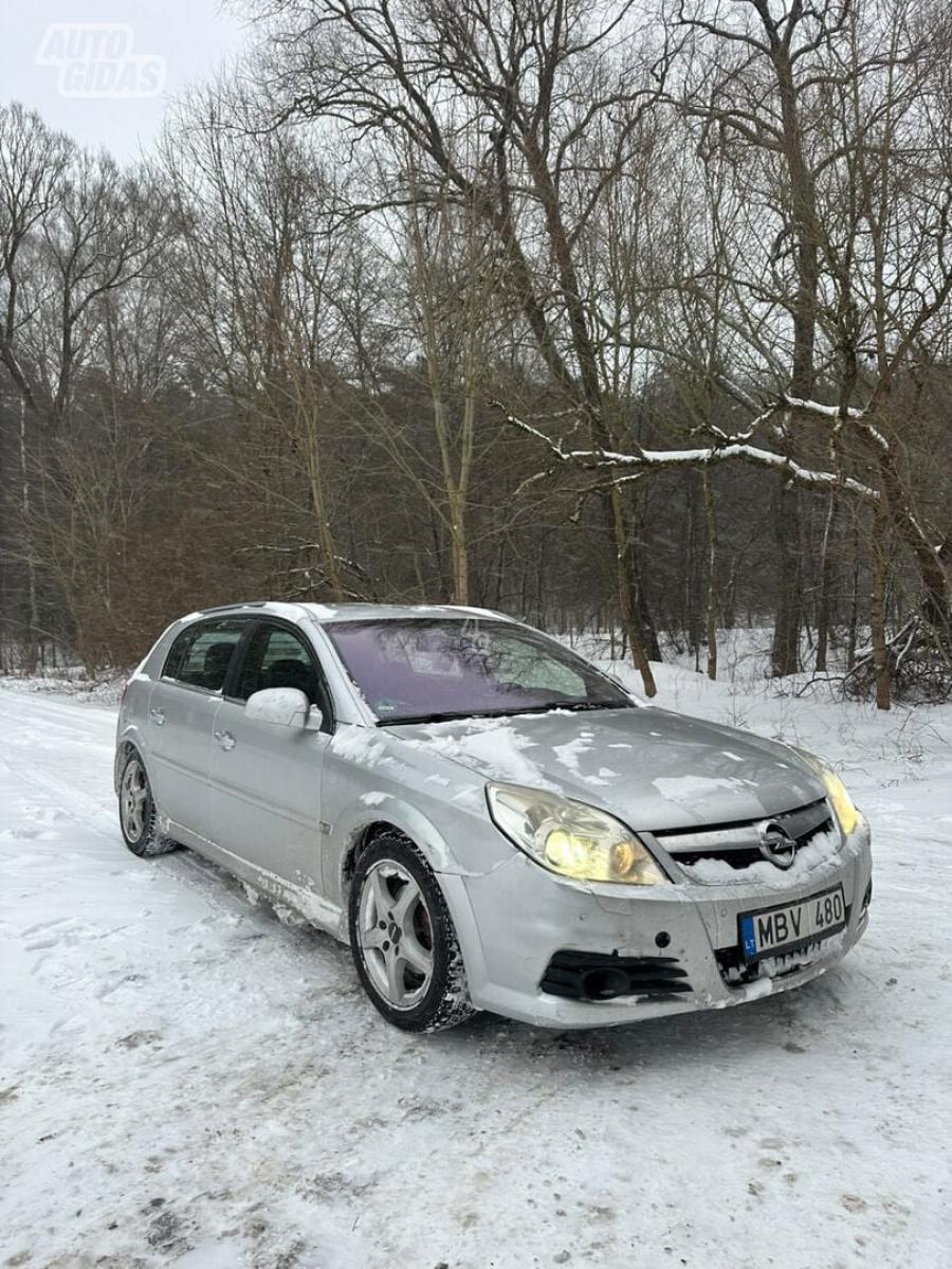 Grey Opel Signum 2006 in Birstonas, with an engine capacity of 1.90 L and mileage of 334 thousand km for 1250 €, photo 1 on AUTOMOTO.COM.LV