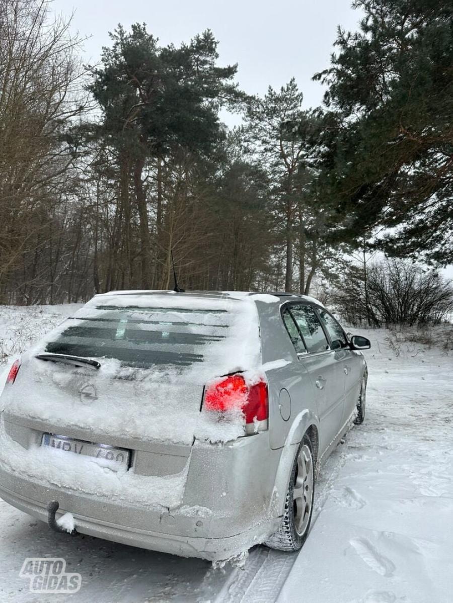 Grey Opel Signum 2006 in Birstonas, with an engine capacity of 1.90 L and mileage of 334 thousand km for 1250 €, photo 5 on AUTOMOTO.COM.LV