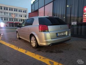 Grey Opel Signum 2006 in Vilnius, with an engine capacity of 1.90 L and mileage of 352 thousand km for 1499 €, photo 6 on AUTOMOTO.COM.LV