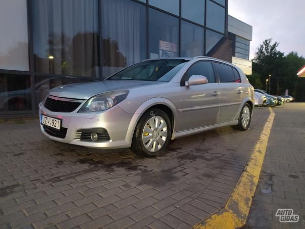 Pelēks Opel Signum 2006 Viļņa, ar dzinēja tilpumu 1.90 L un nobraukumu 352 tūkst. km par 1399 €, foto 2 vietnē AUTOMOTO.COM.LV