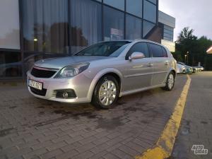 Grey Opel Signum 2006 in Vilnius, with an engine capacity of 1.90 L and mileage of 352 thousand km for 1399 €, photo 3 on AUTOMOTO.COM.LV