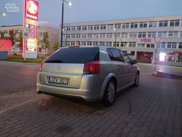 Pelēks Opel Signum 2006 Viļņa, ar dzinēja tilpumu 1.90 L un nobraukumu 352 tūkst. km par 1399 €, foto 4 vietnē AUTOMOTO.COM.LV