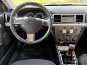 Pelēks Opel Signum 2006 Daugavpils, ar dzinēja tilpumu 1.90 L un nobraukumu 314 tūkst. km par 1950 €, foto 11 vietnē AUTOMOTO.COM.LV