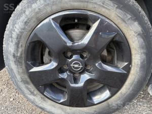 Pelēks Opel Signum 2006 Daugavpils, ar dzinēja tilpumu 1.90 L un nobraukumu 314 tūkst. km par 1950 €, foto 30 vietnē AUTOMOTO.COM.LV