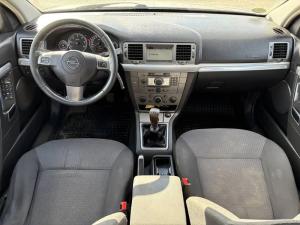 Pelēks Opel Signum 2006 Daugavpils, ar dzinēja tilpumu 1.90 L un nobraukumu 314 tūkst. km par 1950 €, foto 10 vietnē AUTOMOTO.COM.LV
