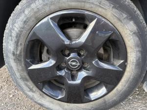 Pelēks Opel Signum 2006 Daugavpils, ar dzinēja tilpumu 1.90 L un nobraukumu 314 tūkst. km par 1950 €, foto 30 vietnē AUTOMOTO.COM.LV
