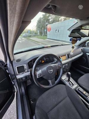 Pelēks Opel Signum 2006 Viļņa, ar dzinēja tilpumu 1.91 L un nobraukumu 308 tūkst. km par 1300 €, foto 5 vietnē AUTOMOTO.COM.LV