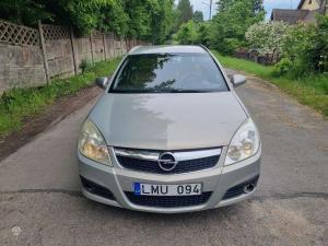 Grey Opel Signum 2006 in Kaunas, with an engine capacity of 2.20 L and mileage of 287 thousand km for 1200 €, photo 4 on AUTOMOTO.COM.LV