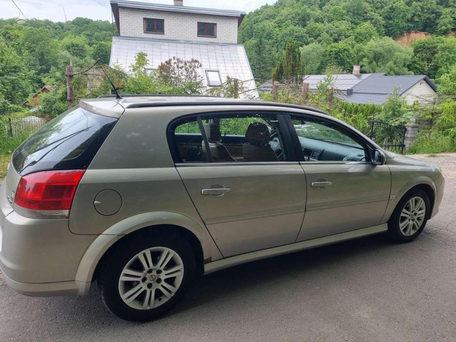 Grey Opel Signum 2006 in Kaunas, with an engine capacity of 2.20 L and mileage of 287 thousand km for 1200 €, photo 6 on AUTOMOTO.COM.LV