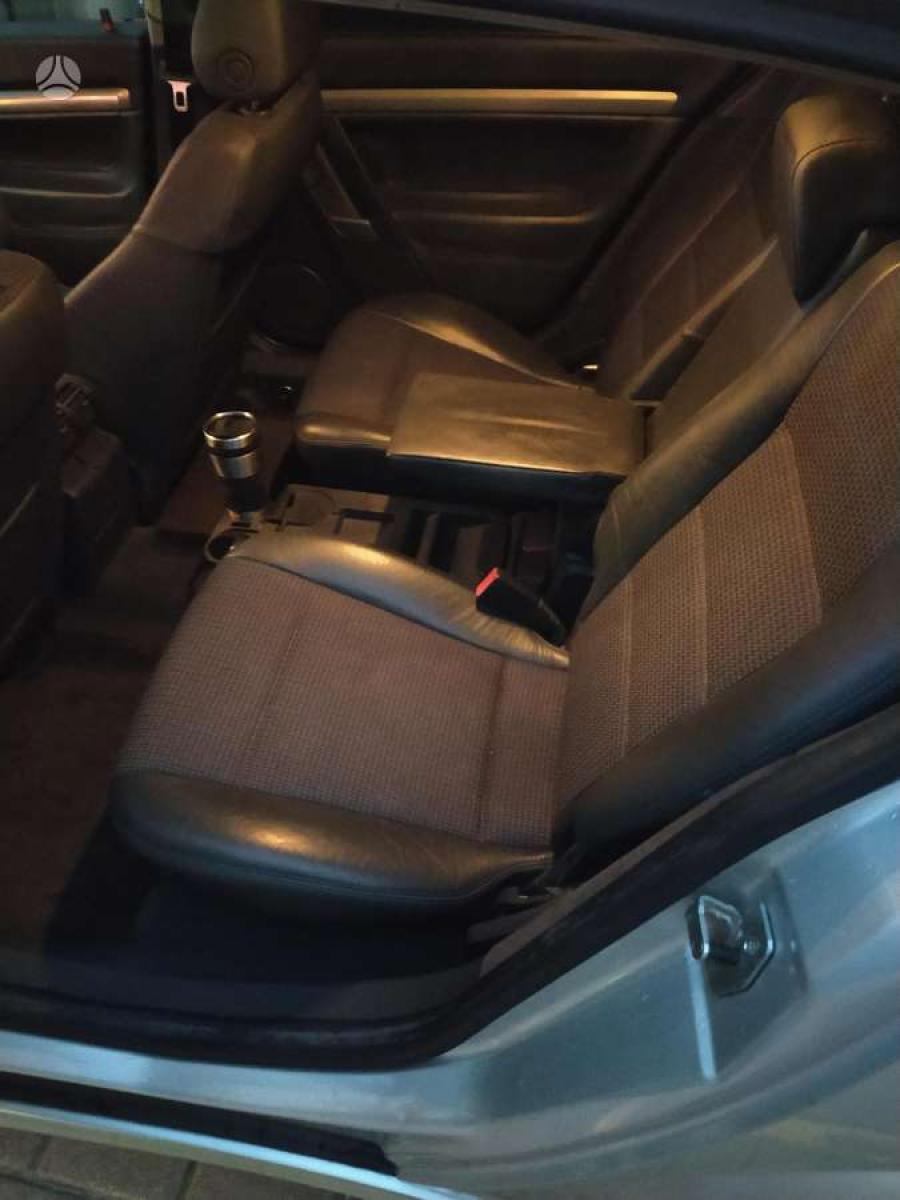 Pelēks Opel Signum 2006 Viļņa, ar dzinēja tilpumu 1.91 L un nobraukumu 352 tūkst. km par 1494 €, foto 17 vietnē AUTOMOTO.COM.LV