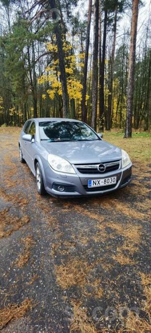 Opel Signum 2006 Rīga vietnē Pelēks Opel Signum 2006 Rīga, ar dzinēja tilpumu 2.20 L un nobraukumu 250 tūkst. km par 700 €, foto 1 vietnē AUTOMOTO.COM.LV
