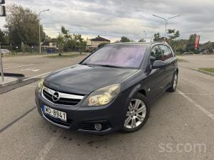 Pelēks Opel Signum 2006 Jelgava, ar dzinēja tilpumu 1.90 L un nobraukumu 250 tūkst. km par 1950 €, foto 4 vietnē AUTOMOTO.COM.LV