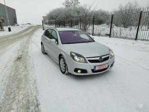 Grey Opel Signum 2007 in Kaunas, with an engine capacity of 1.91 L and mileage of 227 thousand km for 2500 €, photo 2 on AUTOMOTO.COM.LV