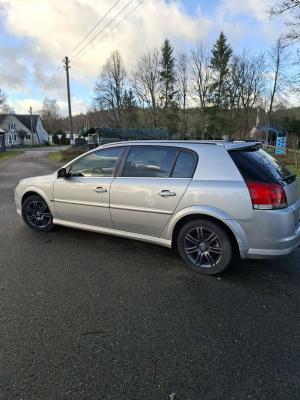 Grey Opel Signum 2007 in Anyksciai, with an engine capacity of 1.90 L and mileage of 312 thousand km for 780 €, photo 2 on AUTOMOTO.COM.LV