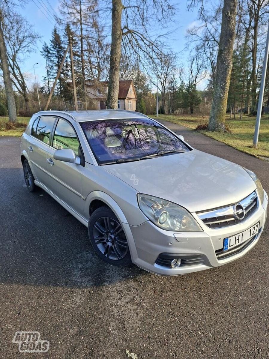 Grey Opel Signum 2007 in Anyksciai, with an engine capacity of 1.90 L and mileage of 312 thousand km for 780 €, photo 4 on AUTOMOTO.COM.LV