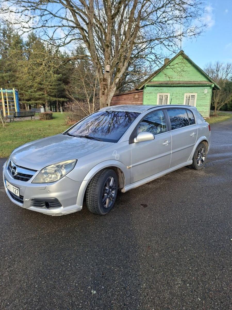 Grey Opel Signum 2007 in Anyksciai, with an engine capacity of 1.90 L and mileage of 312 thousand km for 780 €, photo 9 on AUTOMOTO.COM.LV