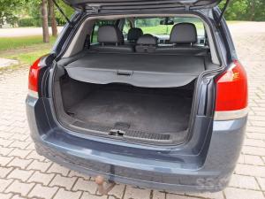 Grey Opel Signum 2007 in Riga, with an engine capacity of 1.90 L and mileage of 298 thousand km for 1950 €, photo 12 on AUTOMOTO.COM.LV