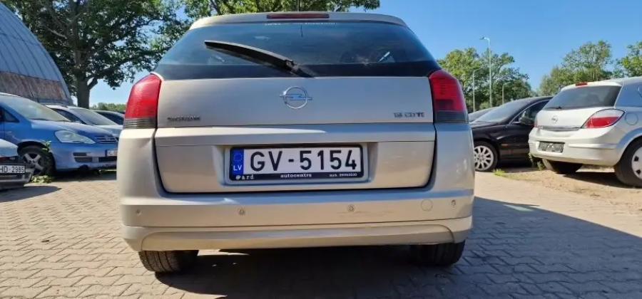 Pelēks Opel Signum 2007 Valmiera, ar dzinēja tilpumu 1.90 L un nobraukumu 369 tūkst. km par 1600 €, foto 5 vietnē AUTOMOTO.COM.LV