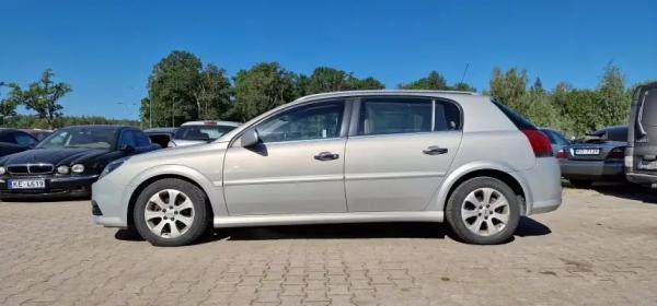 Pelēks Opel Signum 2007 Valmiera, ar dzinēja tilpumu 1.90 L un nobraukumu 369 tūkst. km par 1600 €, foto 6 vietnē AUTOMOTO.COM.LV