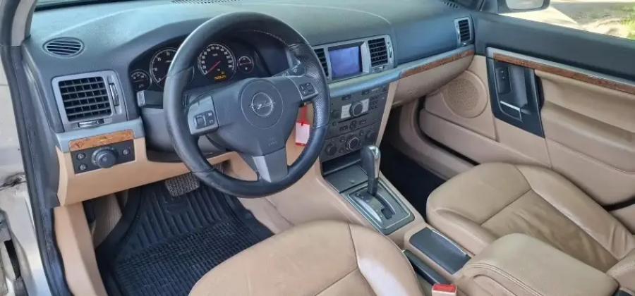 Pelēks Opel Signum 2007 Valmiera, ar dzinēja tilpumu 1.90 L un nobraukumu 369 tūkst. km par 1600 €, foto 13 vietnē AUTOMOTO.COM.LV