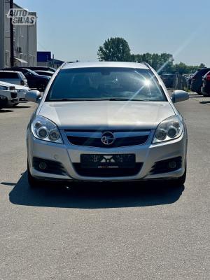 Grey Opel Signum 2007 in Kretinga, with an engine capacity of 1.90 L and mileage of 333 thousand km for 2250 €, photo 3 on AUTOMOTO.COM.LV