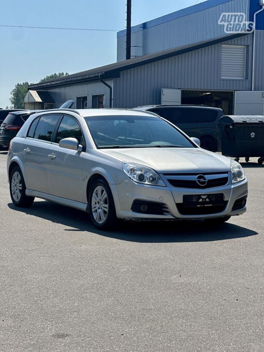 Grey Opel Signum 2007 in Kretinga, with an engine capacity of 1.90 L and mileage of 333 thousand km for 2250 €, photo 4 on AUTOMOTO.COM.LV