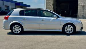 Grey Opel Signum 2007 in Kretinga, with an engine capacity of 1.90 L and mileage of 333 thousand km for 2250 €, photo 5 on AUTOMOTO.COM.LV