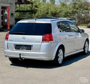 Grey Opel Signum 2007 in Kretinga, with an engine capacity of 1.90 L and mileage of 333 thousand km for 2250 €, photo 9 on AUTOMOTO.COM.LV