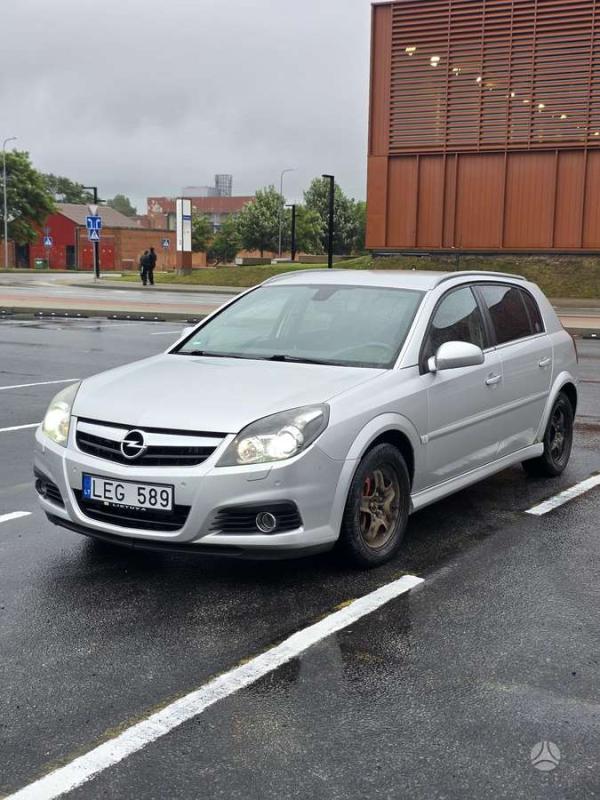 Pelēks Opel Signum 2007 Klaipėda, ar dzinēja tilpumu 2.96 L un nobraukumu 263 tūkst. km par 1300 €, foto 1 vietnē AUTOMOTO.COM.LV