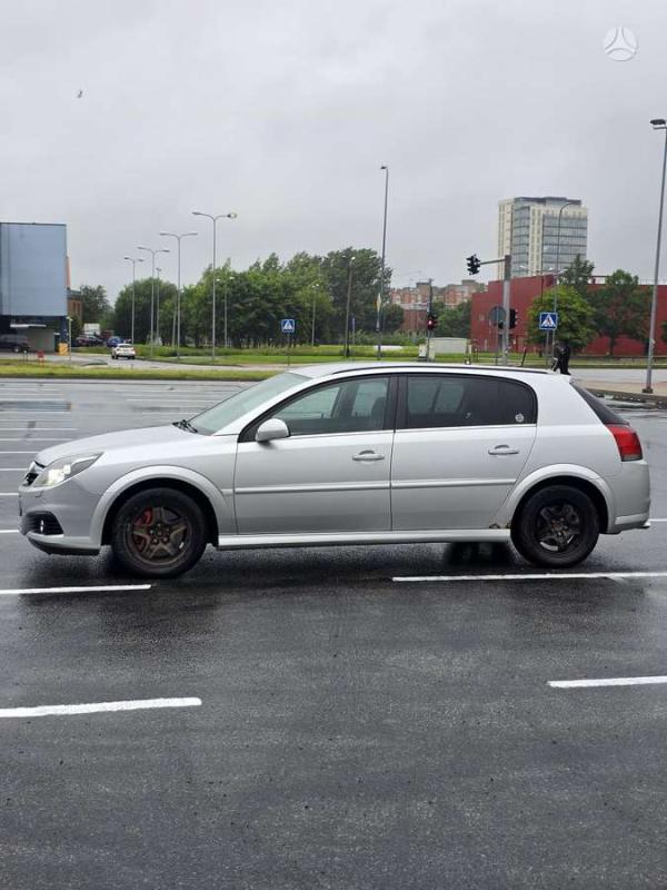 Pelēks Opel Signum 2007 Klaipėda, ar dzinēja tilpumu 2.96 L un nobraukumu 263 tūkst. km par 1300 €, foto 3 vietnē AUTOMOTO.COM.LV