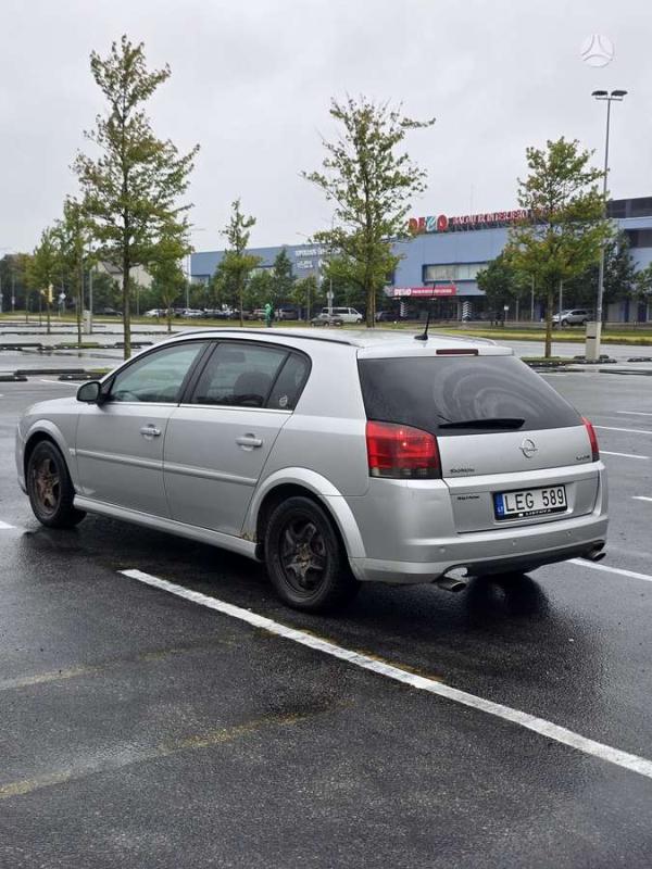 Pelēks Opel Signum 2007 Klaipėda, ar dzinēja tilpumu 2.96 L un nobraukumu 263 tūkst. km par 1300 €, foto 4 vietnē AUTOMOTO.COM.LV