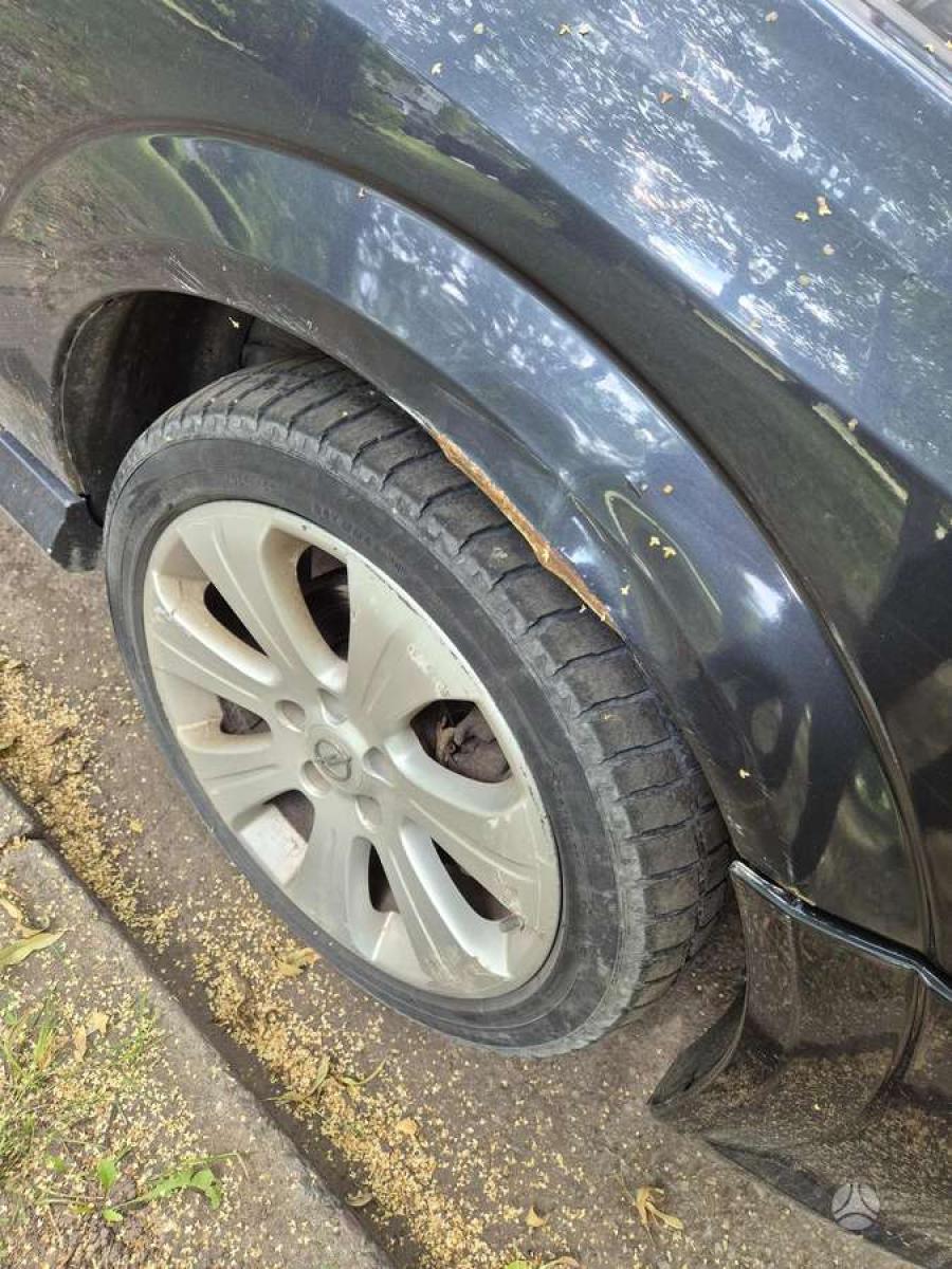 Pelēks Opel Signum 2007 Kauņa, ar dzinēja tilpumu 1.91 L un nobraukumu 335 tūkst. km par 800 €, foto 6 vietnē AUTOMOTO.COM.LV