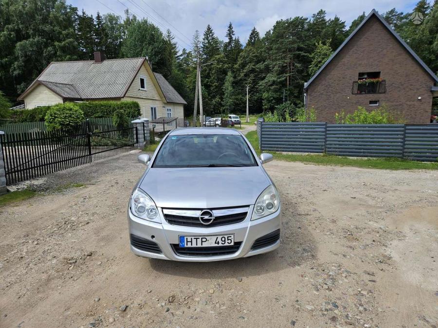 Grey Opel Signum 2007 in Prienai, with an engine capacity of 1.91 L and mileage of 324 thousand km for 1000 €, photo 3 on AUTOMOTO.COM.LV